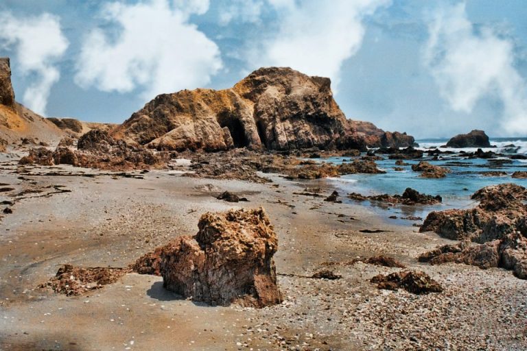 San Juan de Marcona | Capital del Hierro (Oficial) - Ember & Co